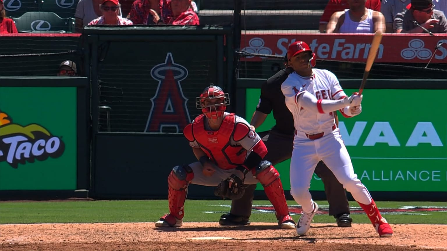 Christian Moore pega el hit de la ventaja | 29/06/2025 | Los Angels de ...