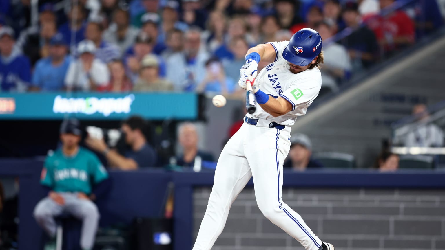 Addison Barger's RBI single | 10/19/2025 | MLB.com