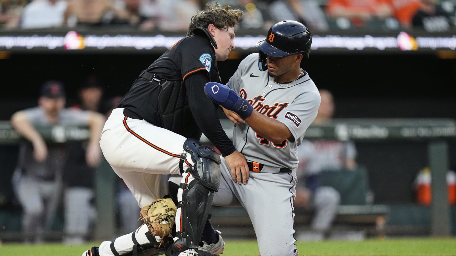 Ramón Urías throws out Wenceel Pérez at home | 06/11/2025 | Baltimore ...