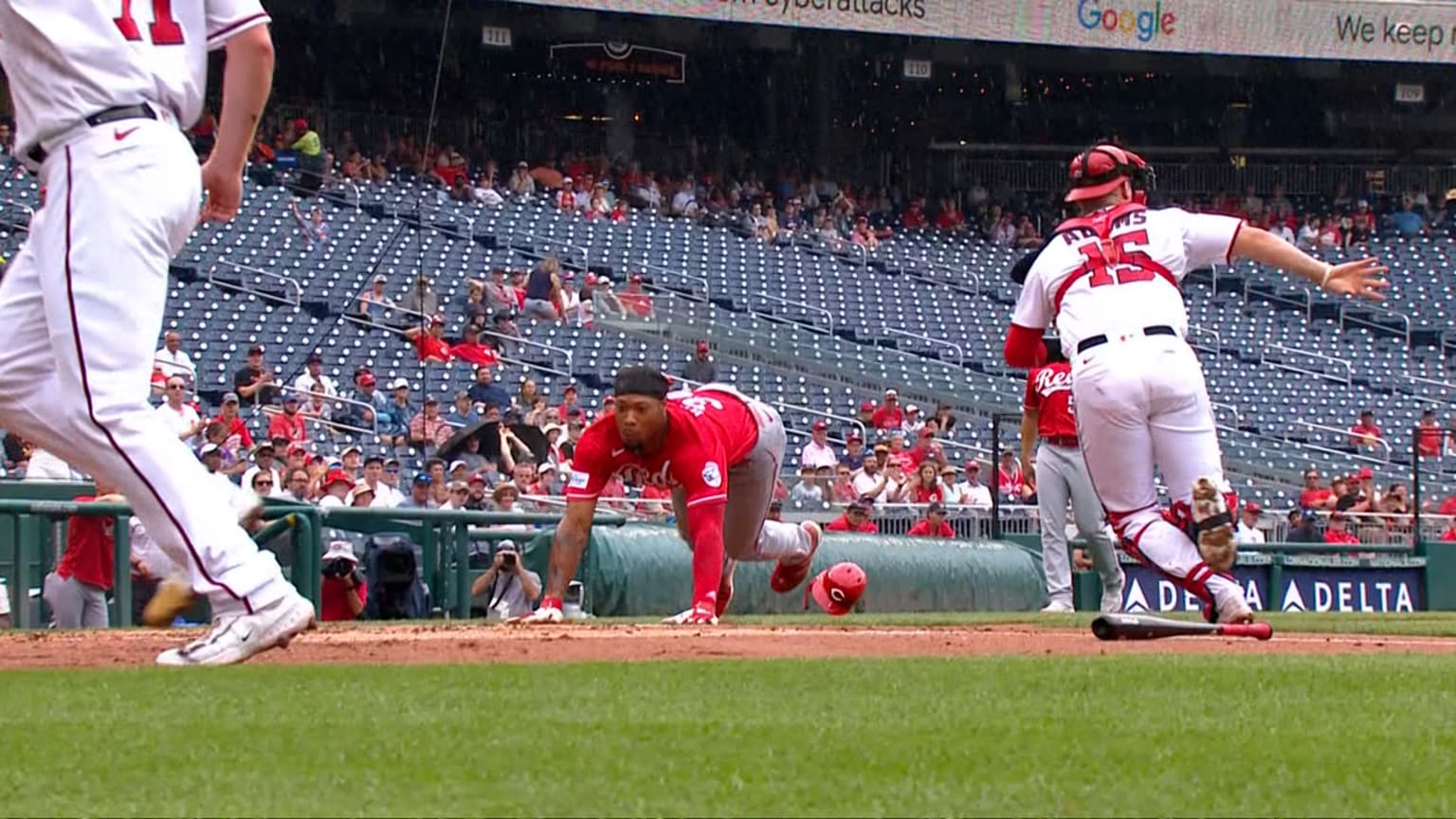Kevin Newman drives an RBI single in the 3rd | 07/06/2023 | Cincinnati Reds