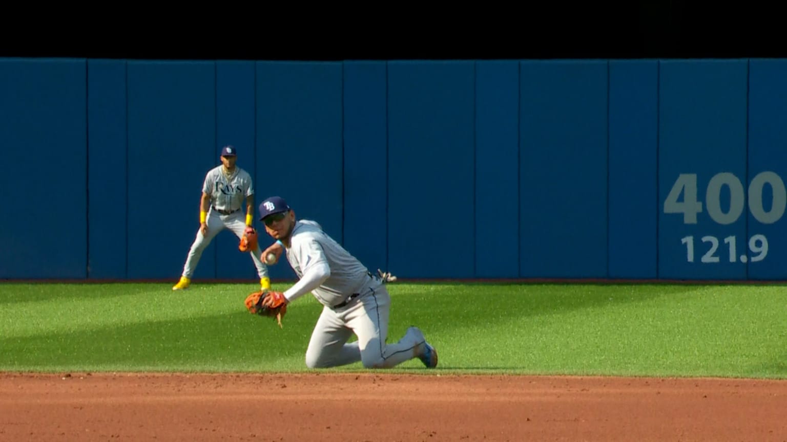 Isaac Paredes makes a nice sliding play in the 3rd | 09/15/2022 | Tampa ...