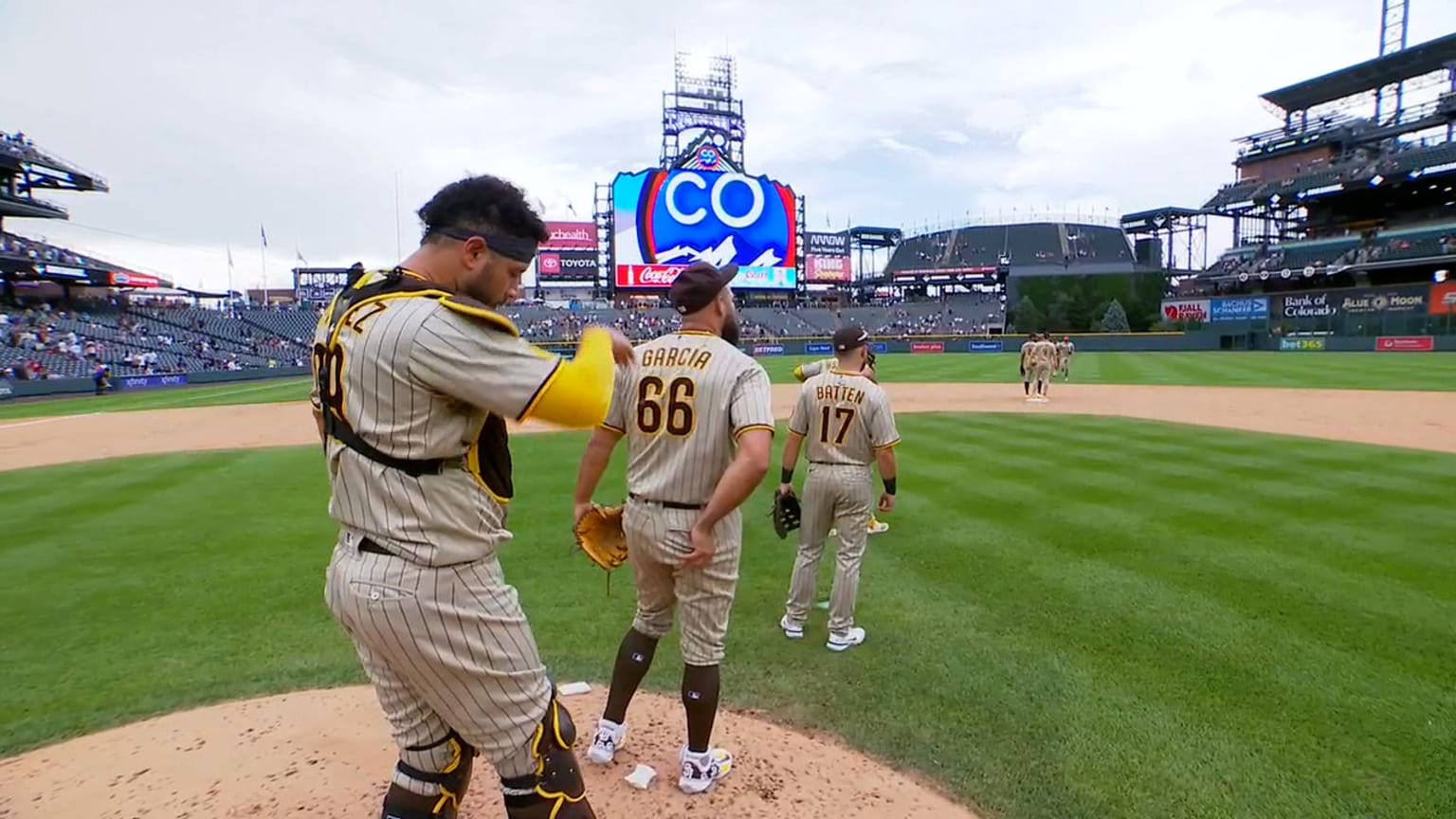 García gets Profar to fly out, sealing an 11-1 win | 08/02/2023 | San ...