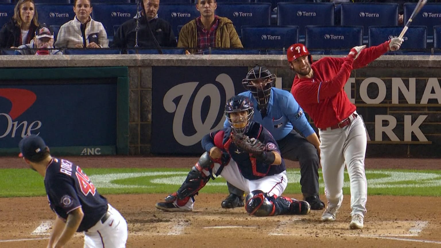 Matt Vierling sends a two-run homer to left field | 10/01/2022 ...