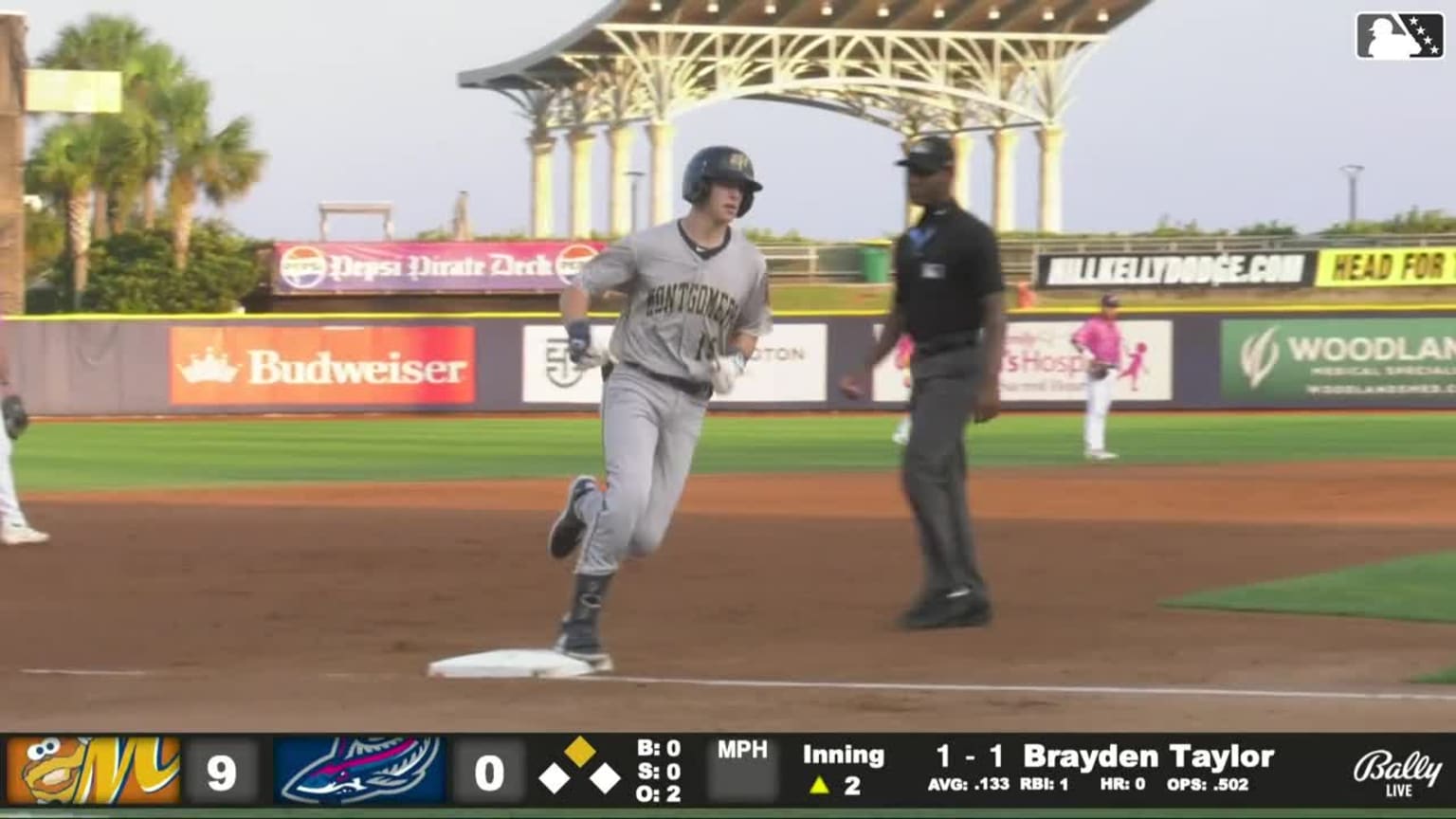 Brayden Taylor swats his 15th homer | 08/14/2024 | MLB.com