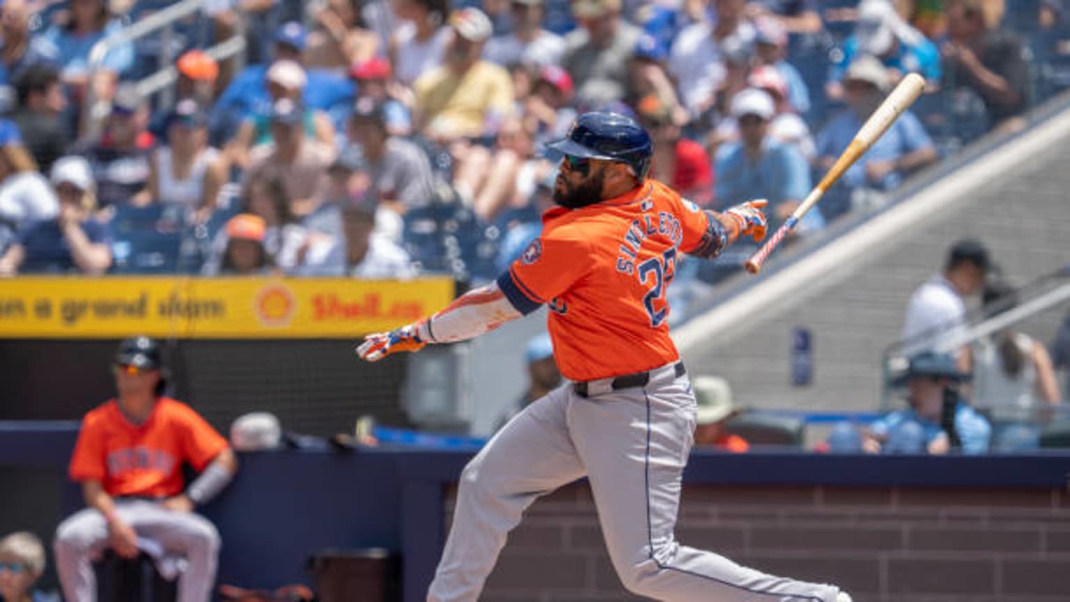 Jon Singleton's two-run single | 07/04/2024 | Houston Astros