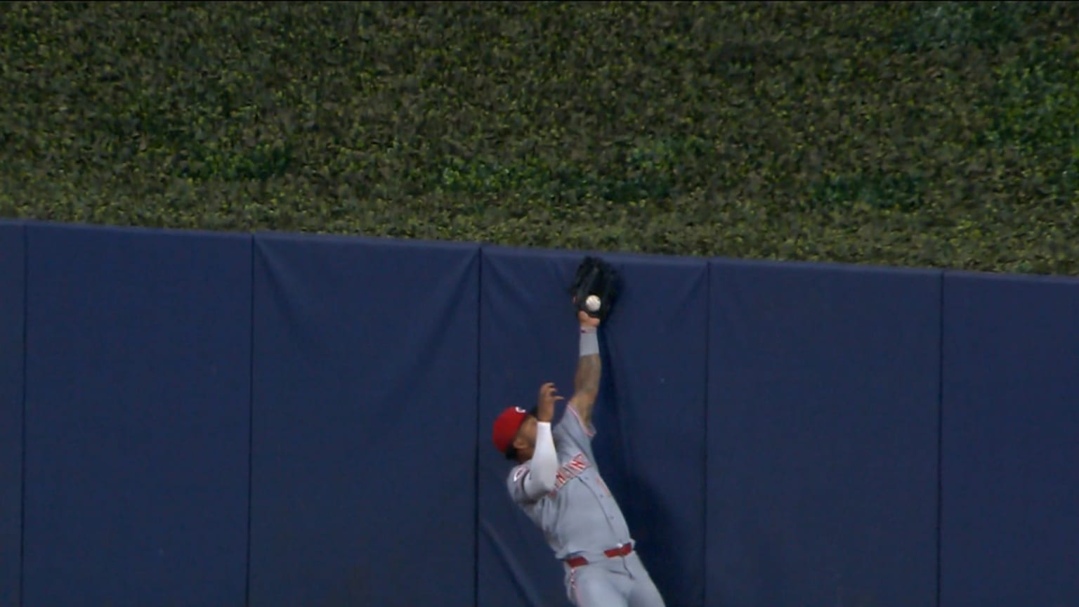 Dane Myers' incredible catch | 04/09/2026 | MLB.com