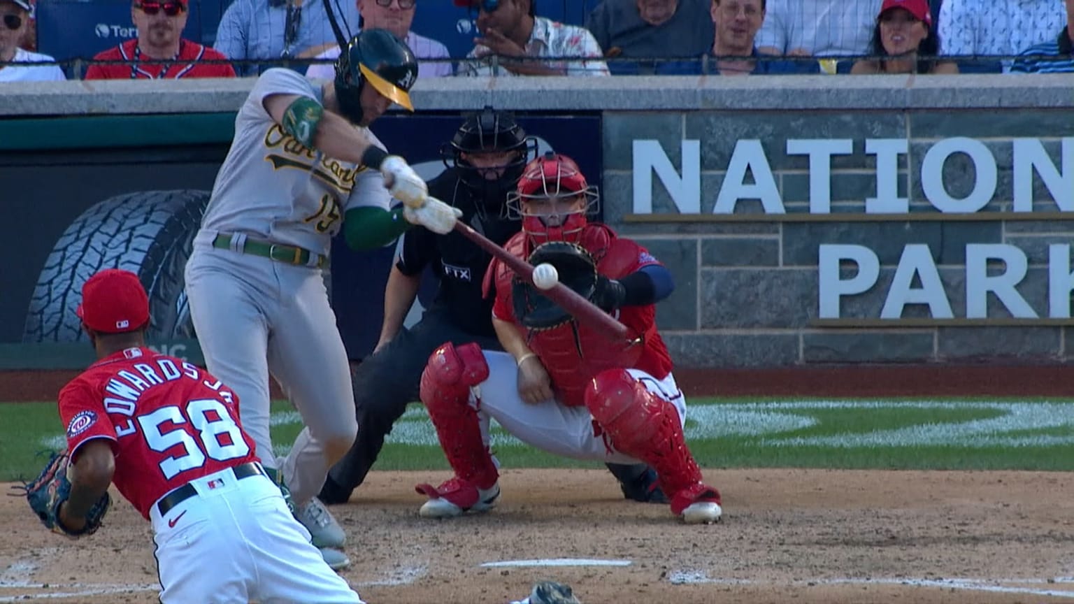 Seth Brown extends the A's lead with an RBI single | 09/01/2022 | MLB.com