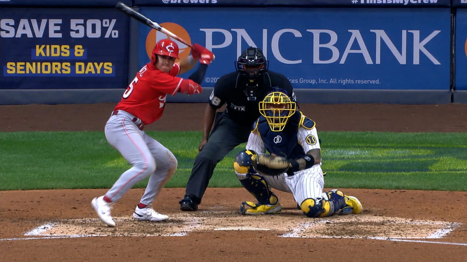 Alejo Lopez's 1st Major League HR scores two runs | 09/11/2022 ...