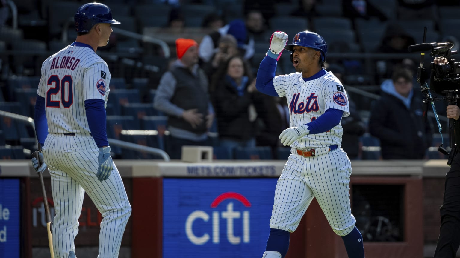 Francisco Lindor's first home run of the season | 04/08/2025 | New York ...