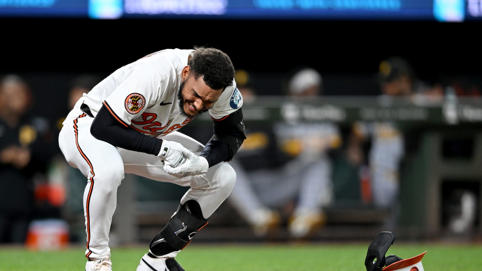 Jeremiah Jackson exits after being hit by a pitch | 09/09/2025 | MLB.com