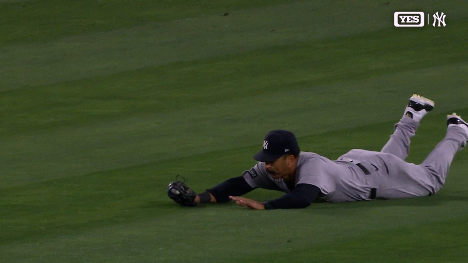Trent Grisham's diving catch | 05/27/2025 | New York Yankees