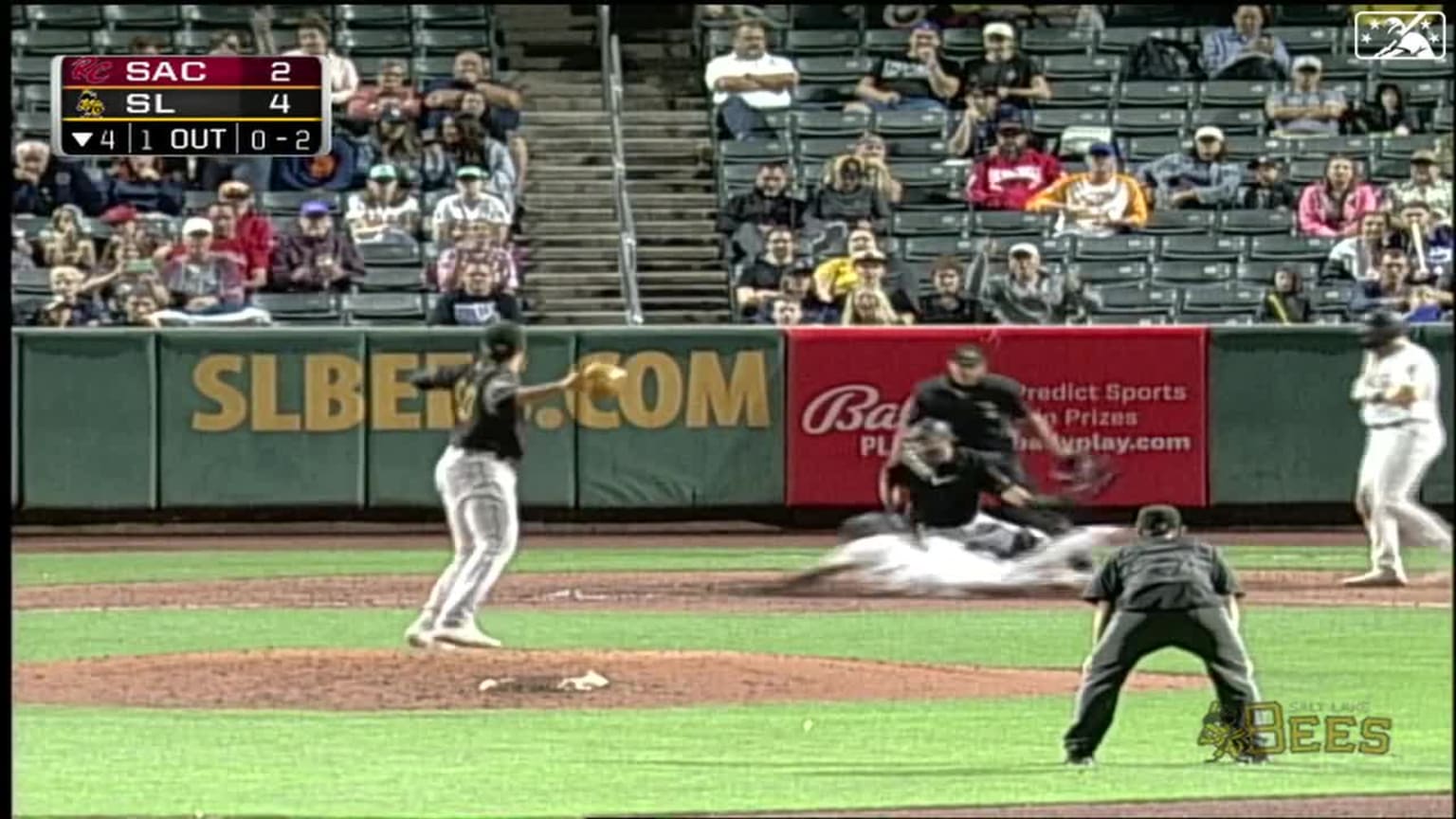 Monte Harrison steals home | 09/22/2022 | Los Angeles Angels