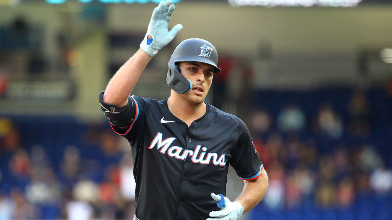 Matt Mervis' solo homer (4) | 04/12/2025 | MLB.com