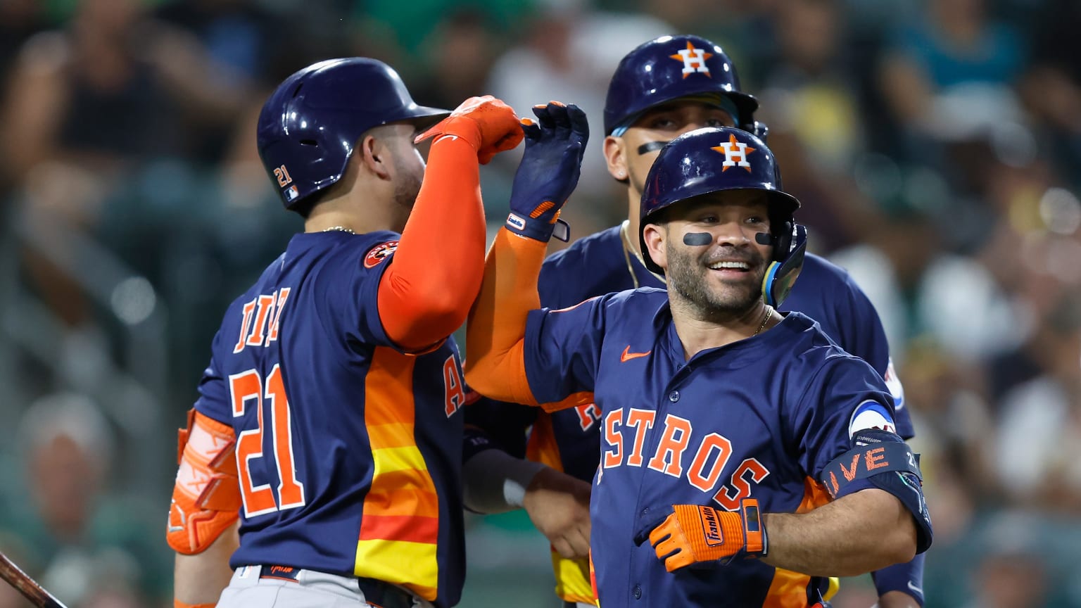 Astros score seven runs in the 6th | 06/18/2025 | Houston Astros