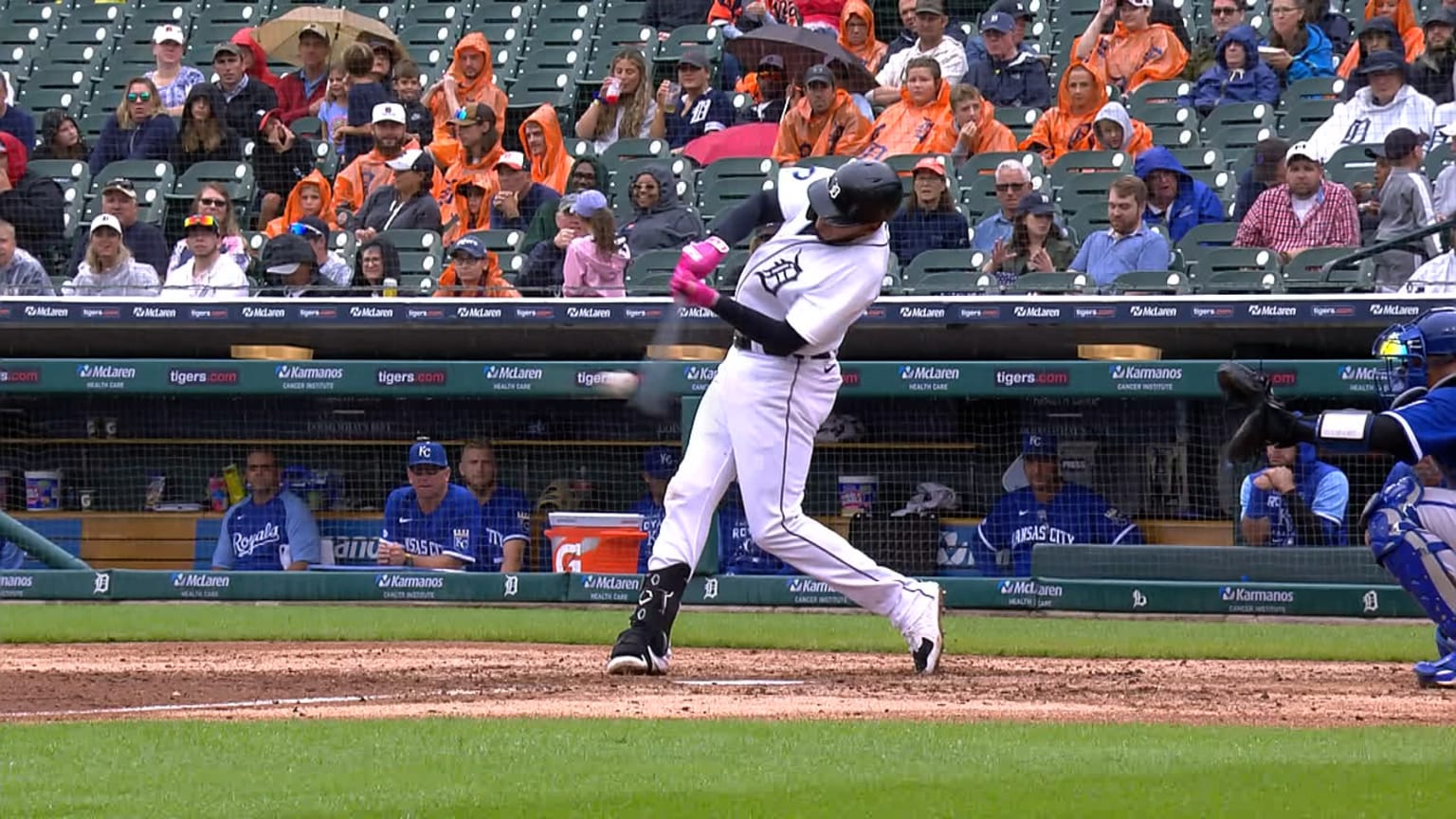 Harold Castro slams two-run home run to right-center | 09/04/2022 ...