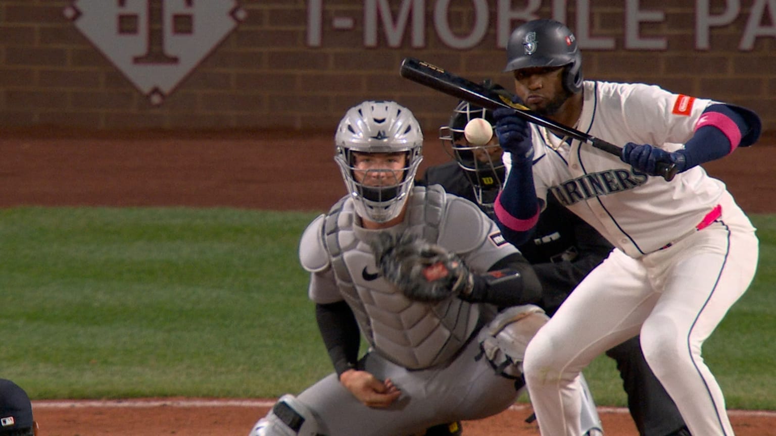 Victor Robles hit by pitch after review | 10/10/2025 | MLB.com