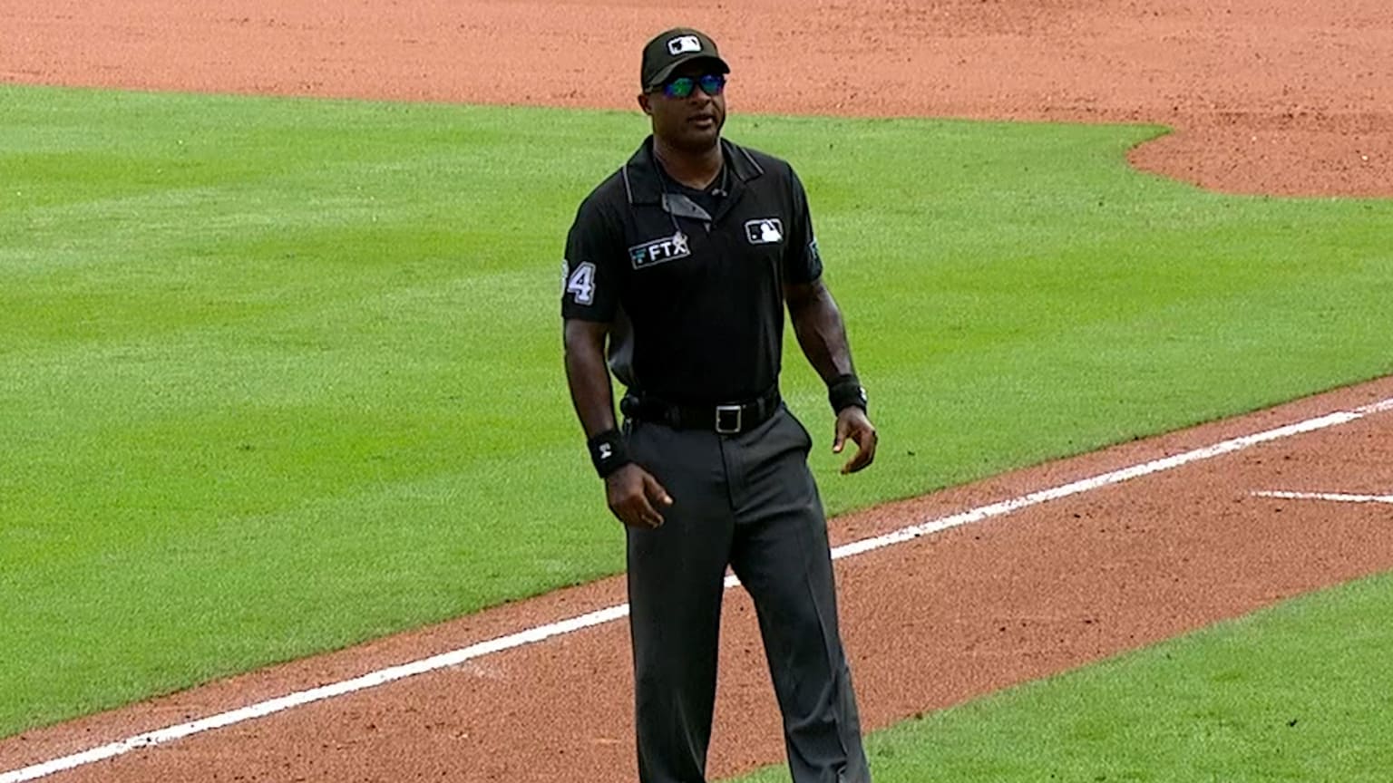 Bryson Stott throws out Grissom at second base | 09/18/2022 ...