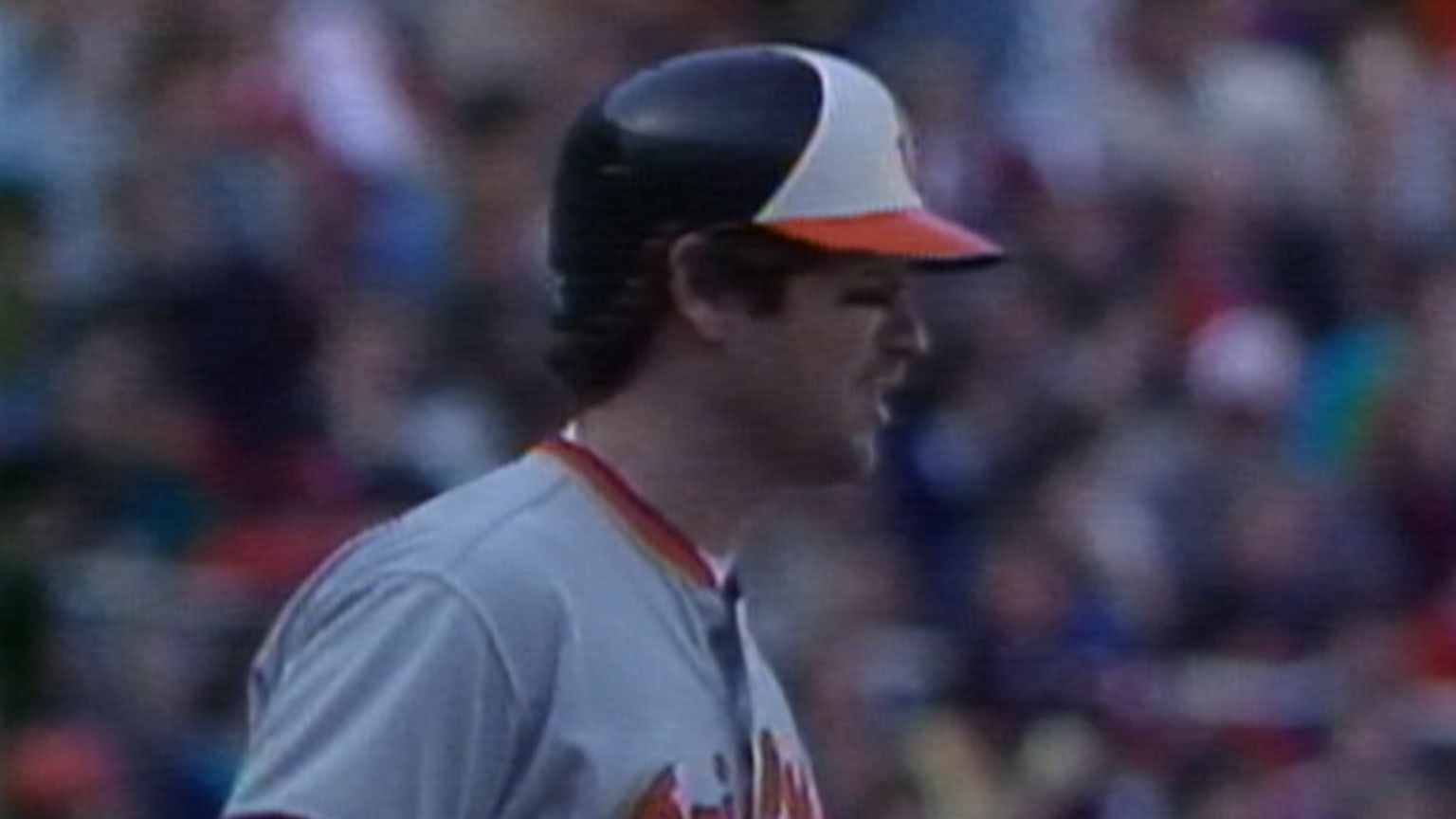 Rich Dauer's three hits in Game 4 of 1983 WS | 10/15/1983 | MLB.com