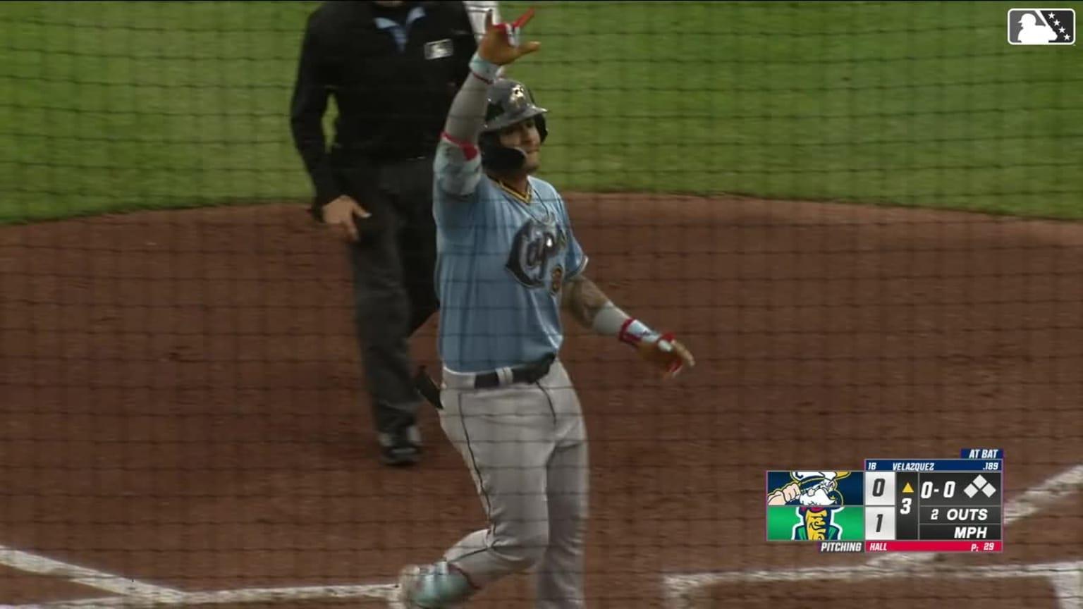 Ralphy Velazquez's solo homer | 05/28/2025 | MLB.com