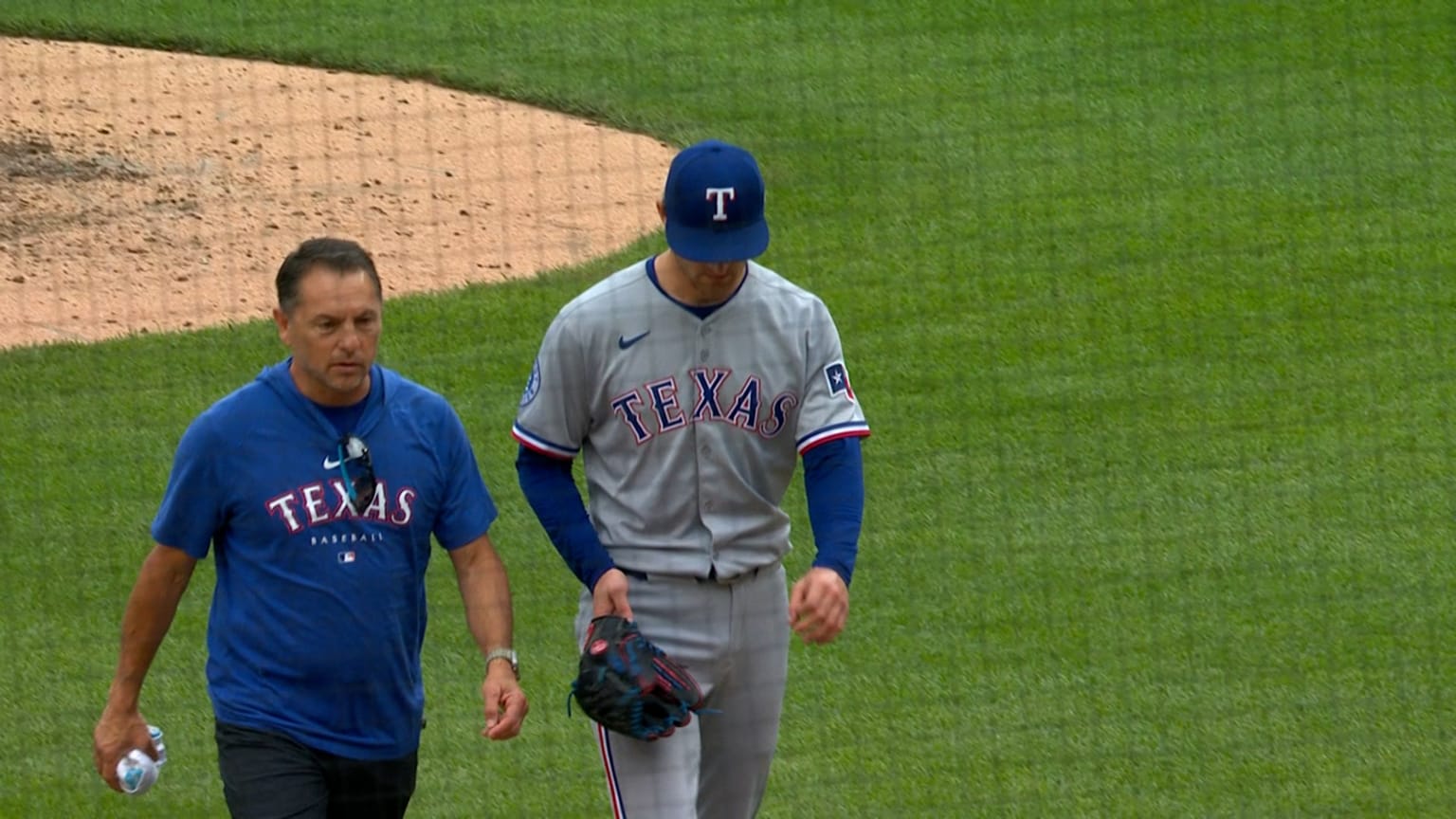 Jacob Latz exits with apparent injury | 06/08/2025 | Texas Rangers