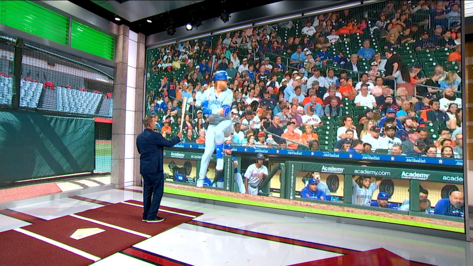 How Justin Turner is able to handle the inside pitch | 04/16/2024 ...