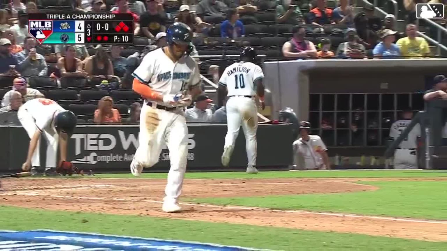 Pedro León's bases-loaded walk | 09/28/2024 | Houston Astros