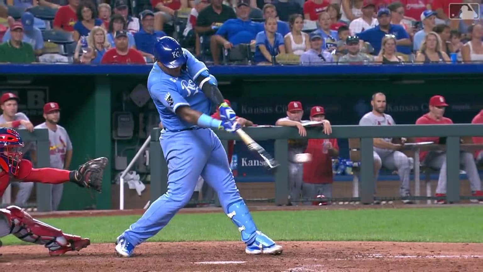 Salvador Perez hits an RBI single to right field | 08/11/2023 | Kansas ...