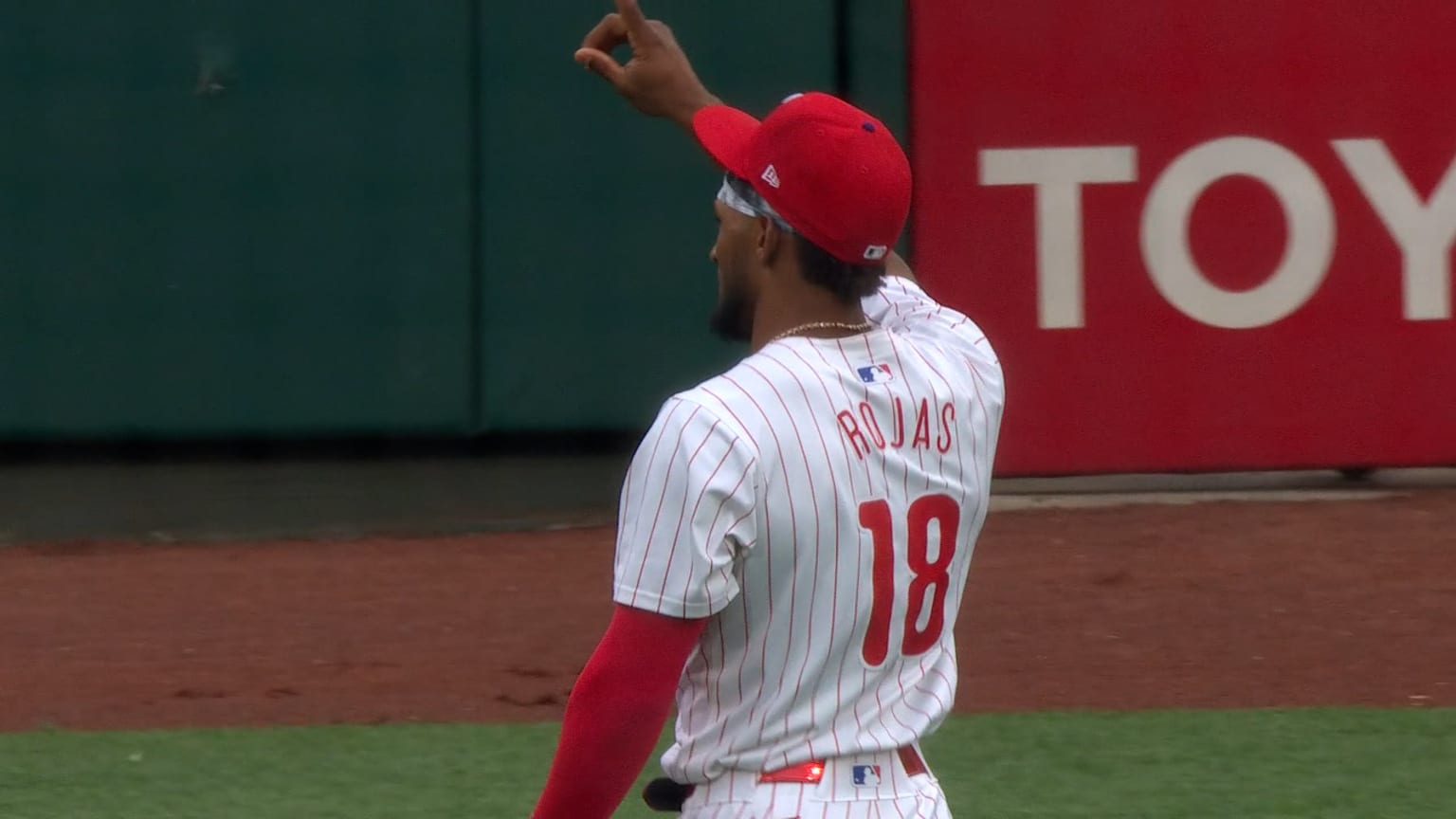 Johan Rojas se lanza y captura | 02/06/2024 | Los Phillies de Filadelfia