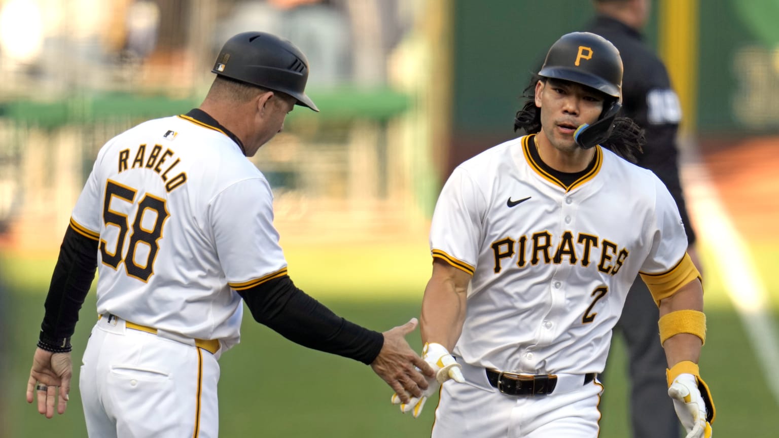 Connor Joe hits a solo homer to left (2) | 04/20/2024 | Pittsburgh Pirates