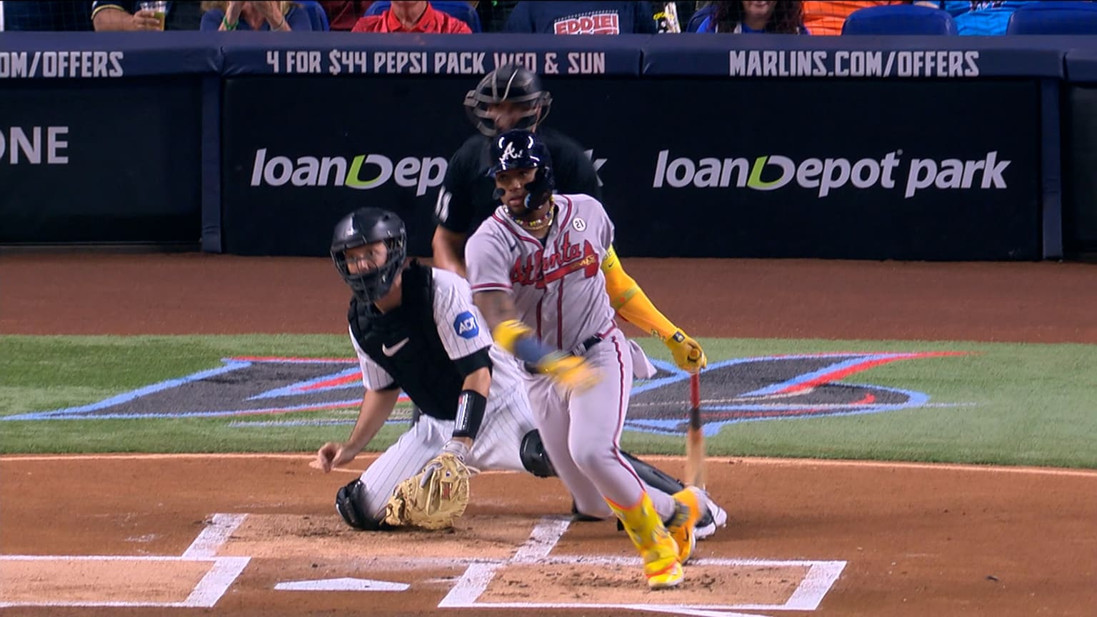 Ronald Acuña Jr. singles for his 200th hit in 2023 | 09/15/2023 | MLB.com