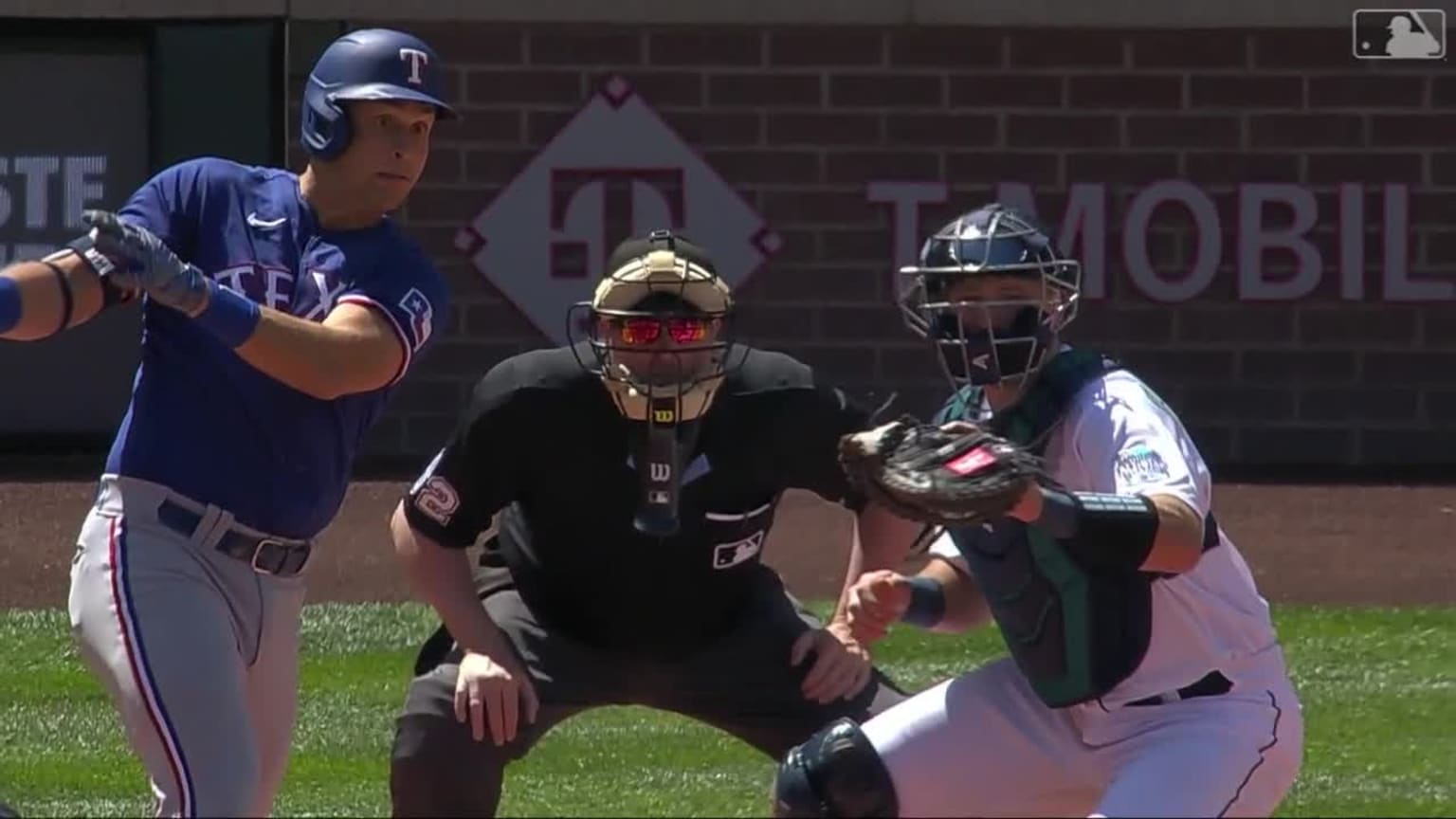 Nathaniel Lowe smacks an RBI double to left-center | 05/10/2023 | Texas ...
