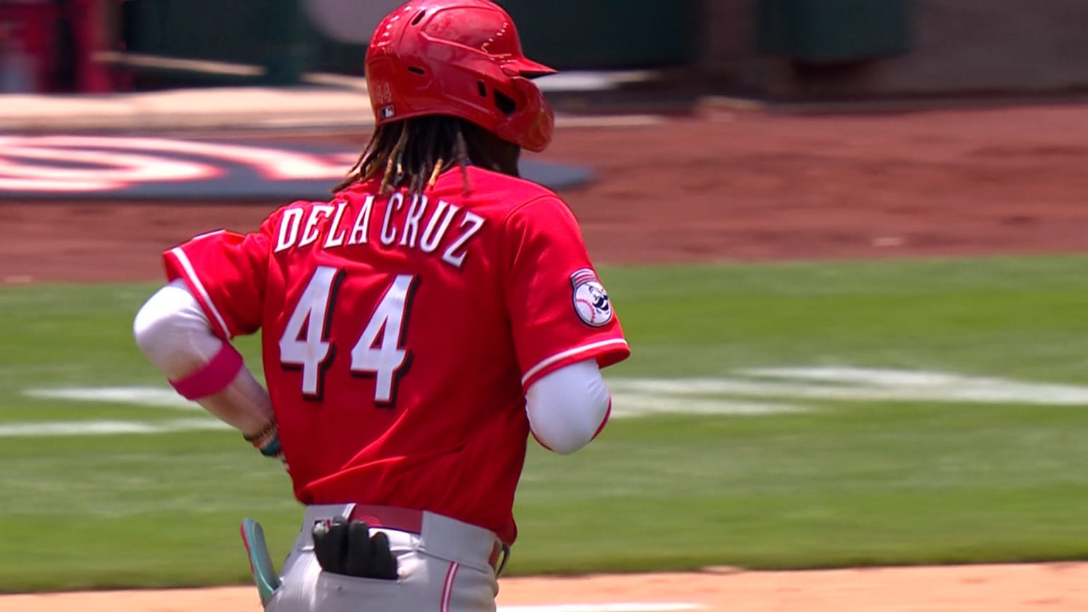 Elly De La Cruz scores McLain off sac fly in 8th | 07/04/2023 ...