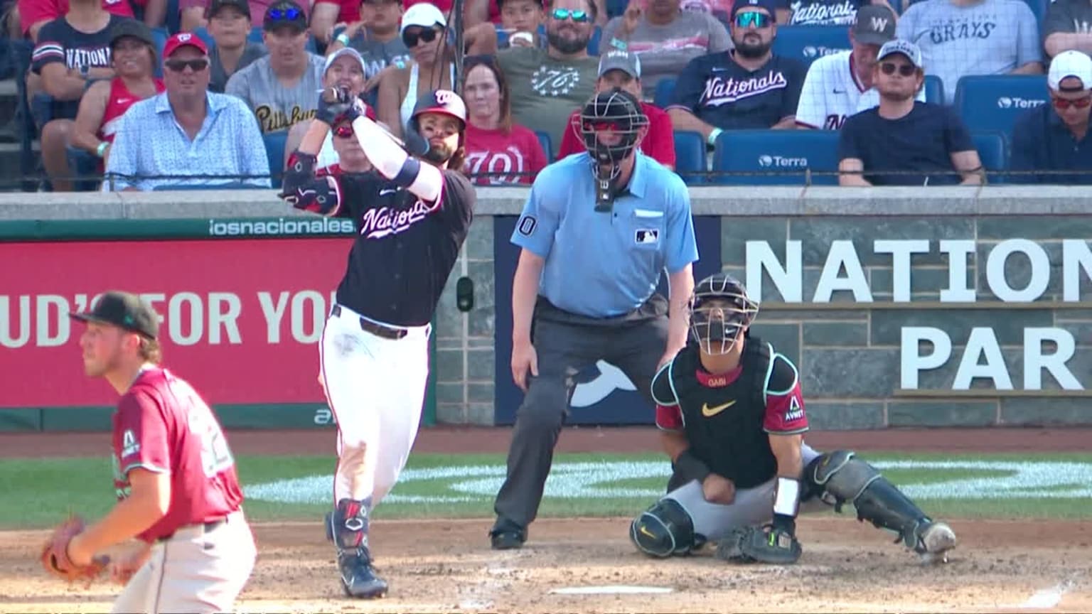 Jesse Winker conecta un HR de 2 carreras | 19/06/2024 | Los Guardians ...