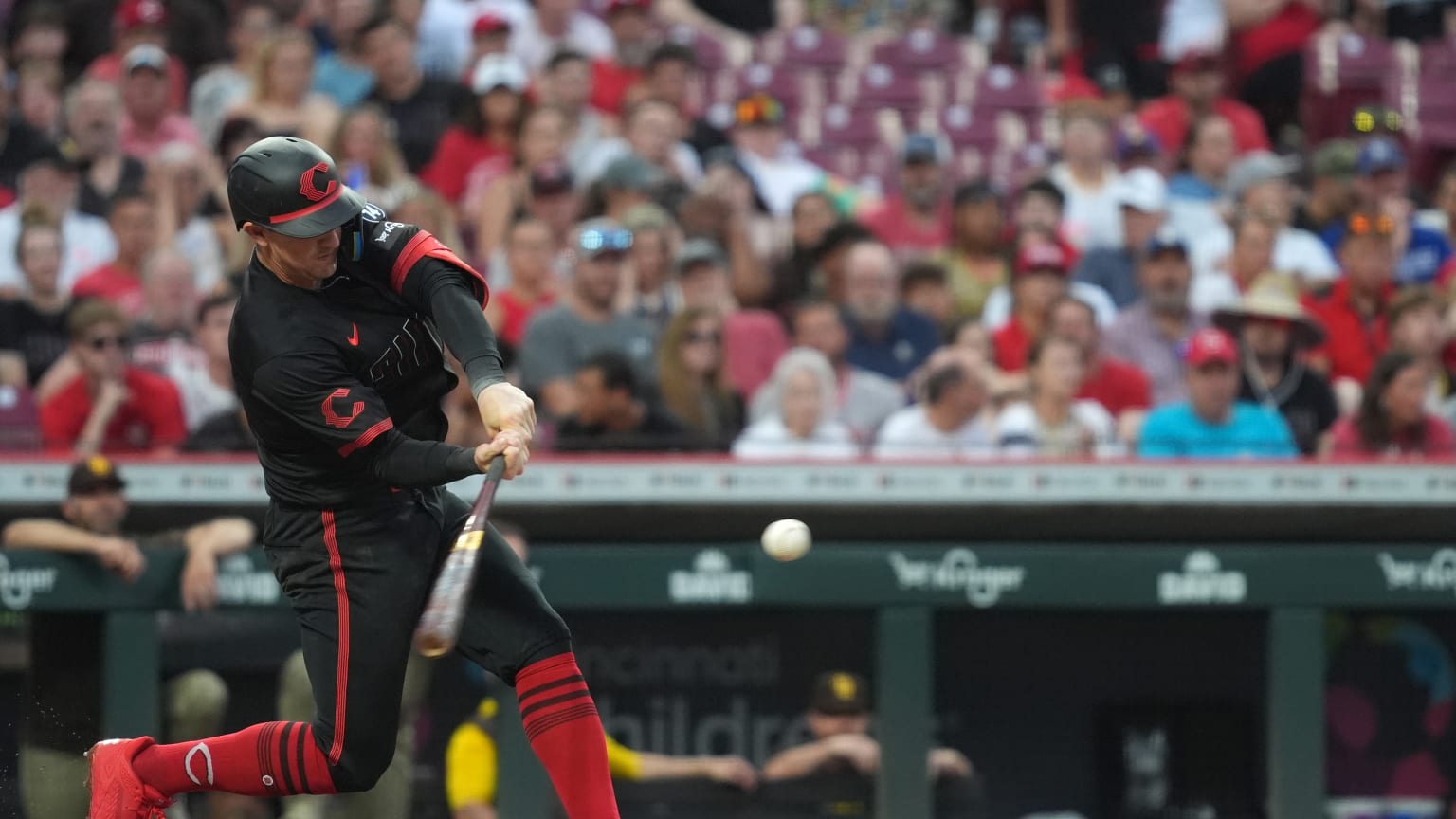 Austin Hays' RBI double | 06/27/2025 | Cincinnati Reds