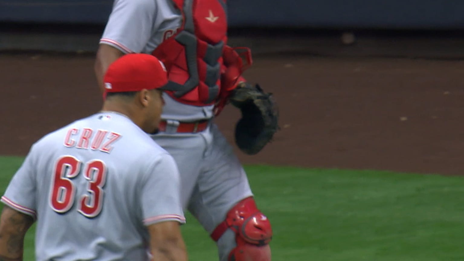 Fernando Cruz forces a fly out with bases loaded | 09/10/2022 ...
