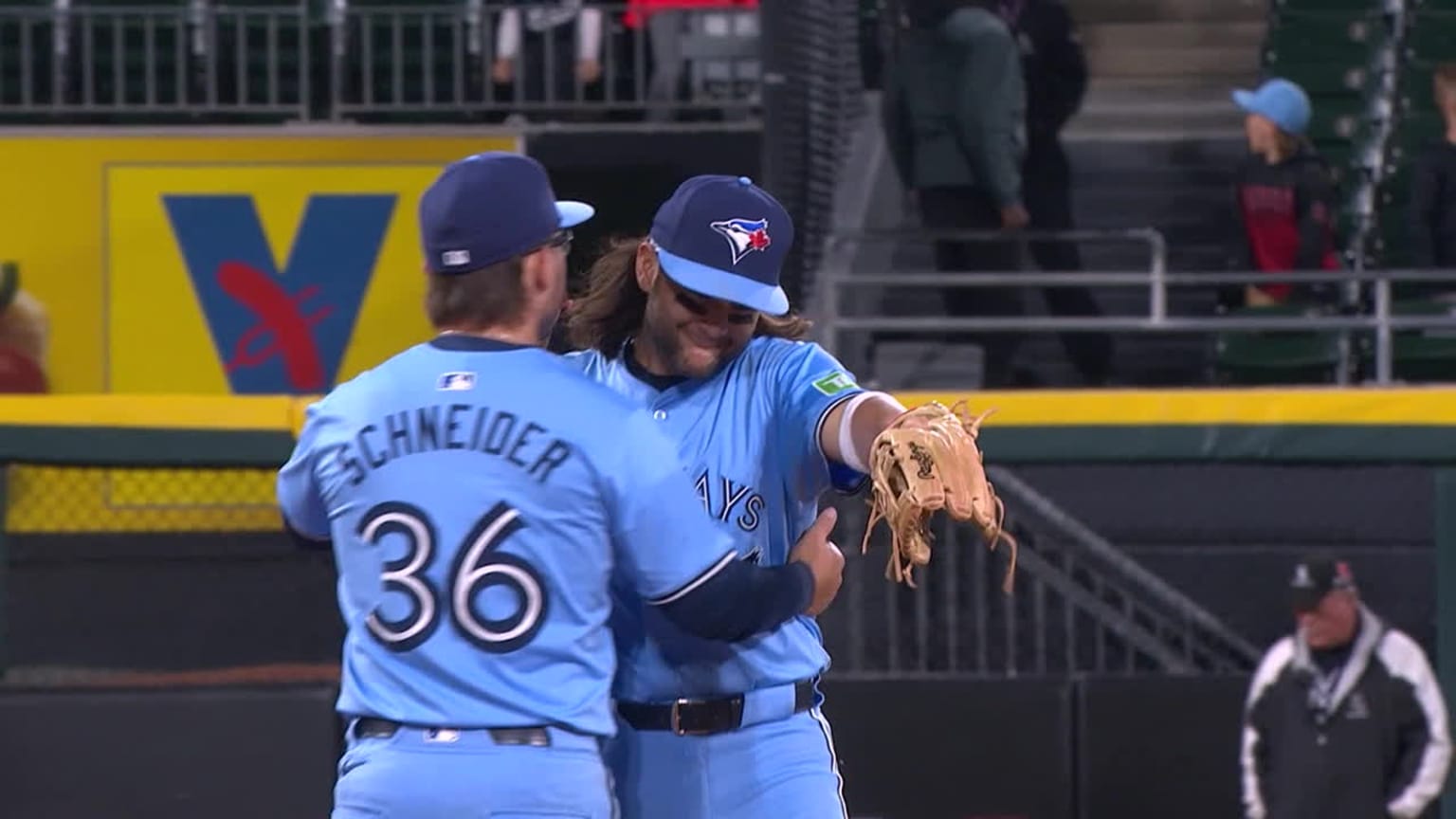 Daulton Varsho chases down the final out | 05/29/2024 | Toronto Blue Jays