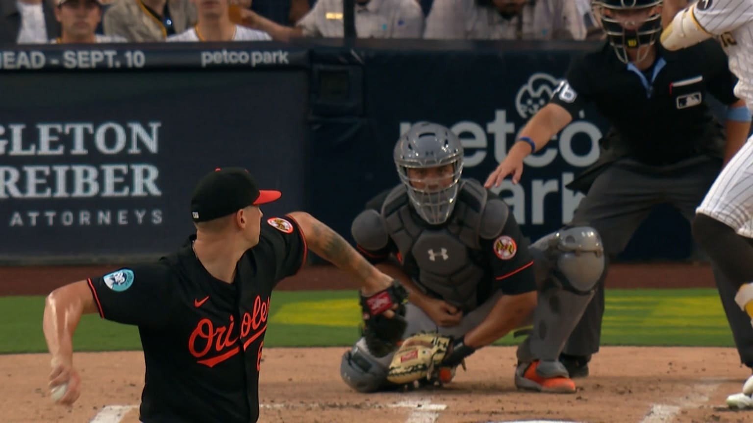 Tyler Wells strikes out Fernando Tatis Jr. | 09/02/2025 | Baltimore Orioles