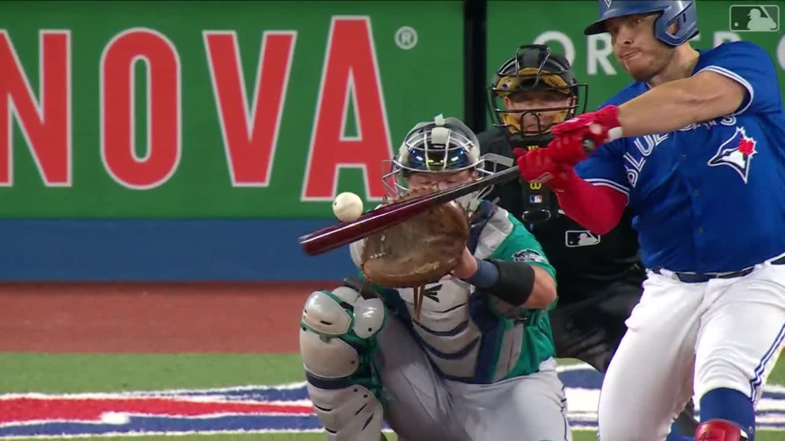 Alejandro Kirk hits a solo home run in the 2nd | 04/28/2023 | MLB.com