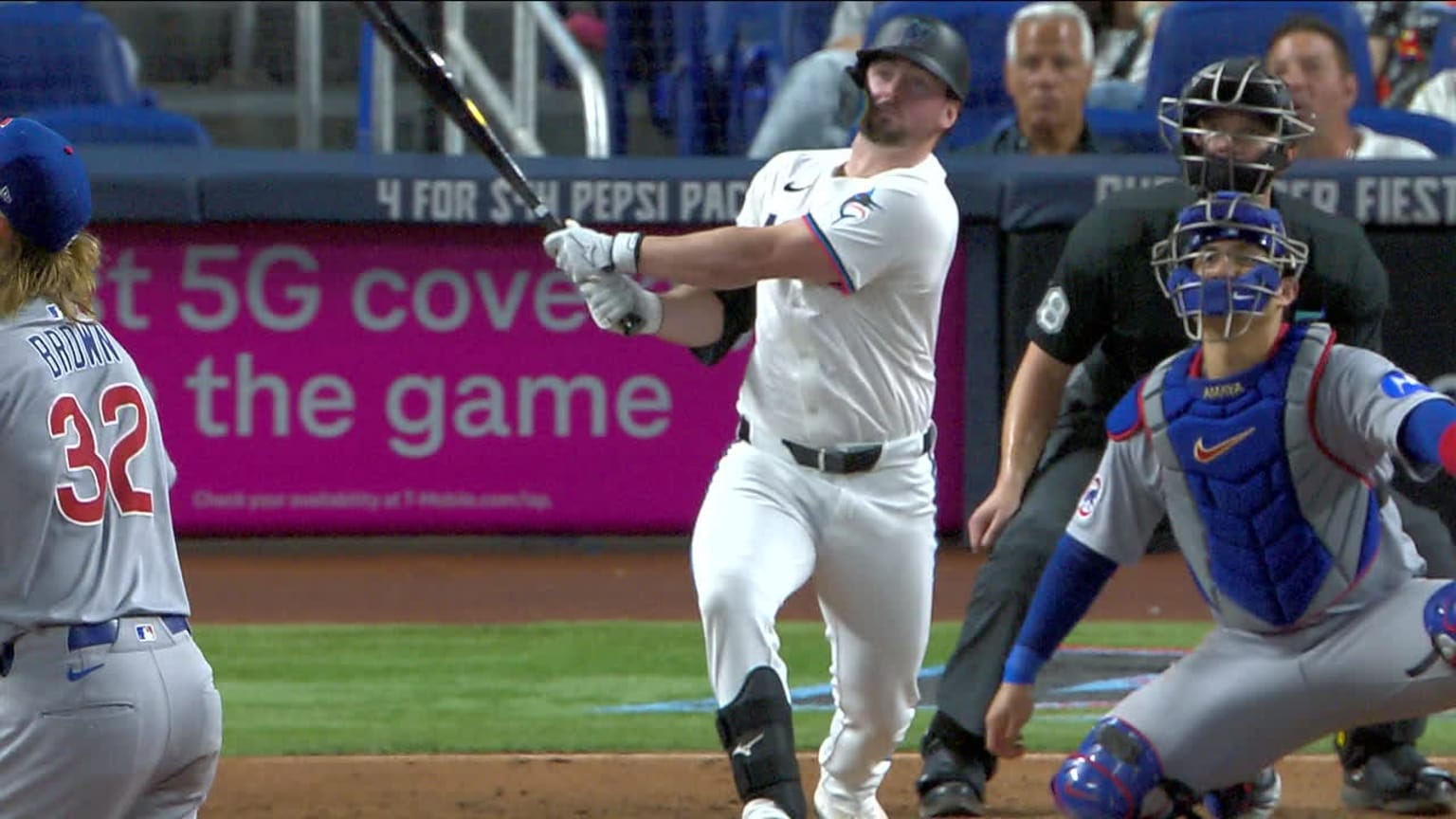 Liam Hicks pega triple remolcador en la 5ta | 19/05/2025 | Lasmayores.com