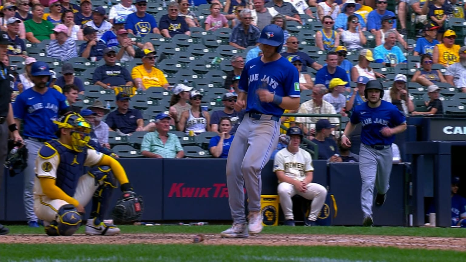 Spencer Horwitz's RBI single | 06/12/2024 | Toronto Blue Jays