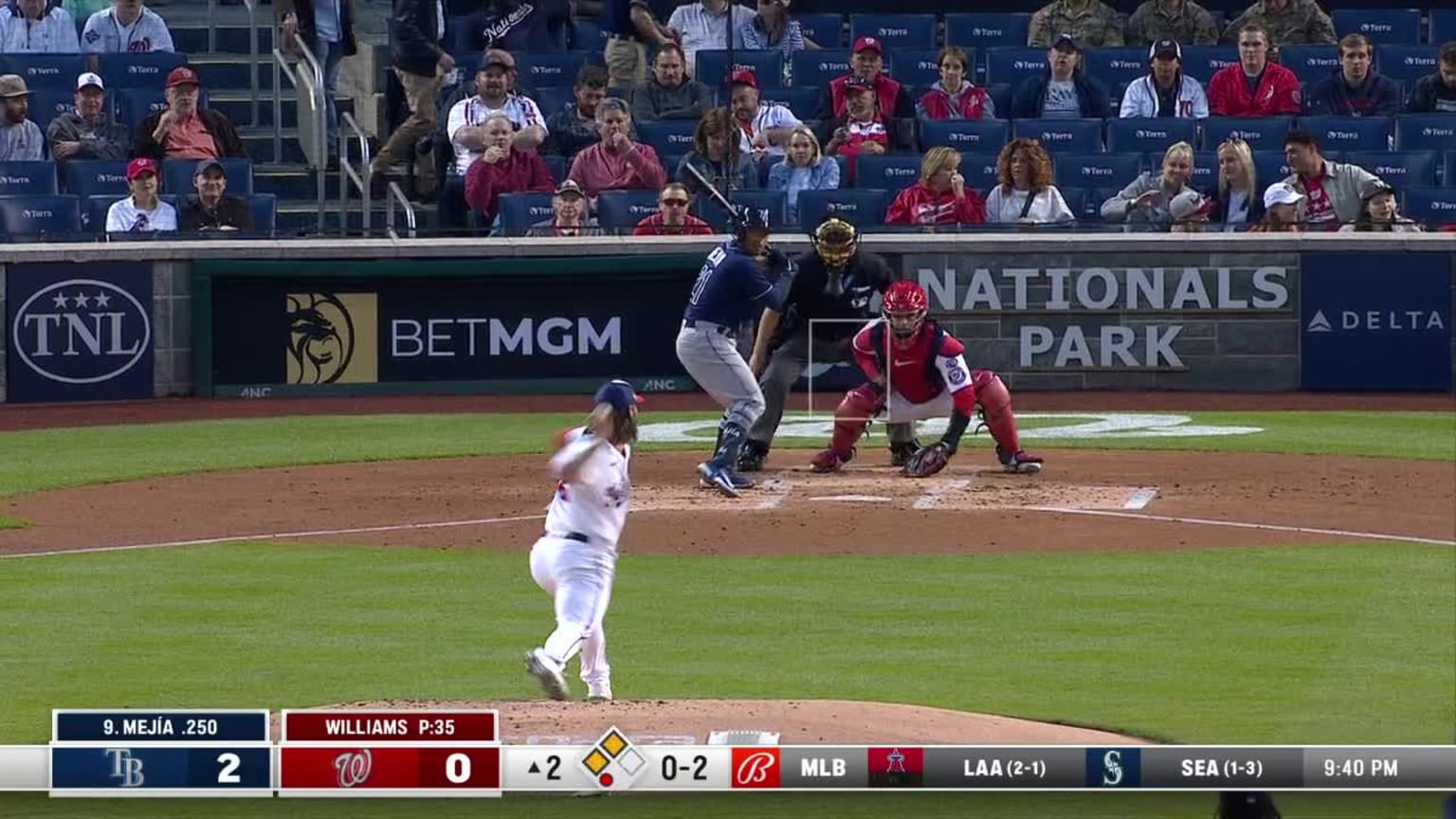 Francisco Mejía hits a fly ball to center plating one | 04/03/2023 ...