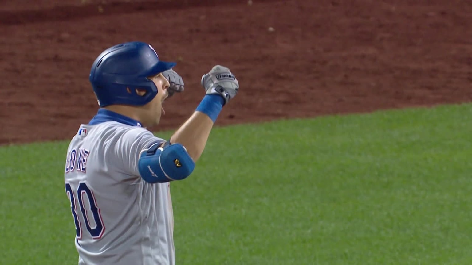 Nathaniel Lowe rips a go-ahead single to right field | 08/28/2023 | MLB.com