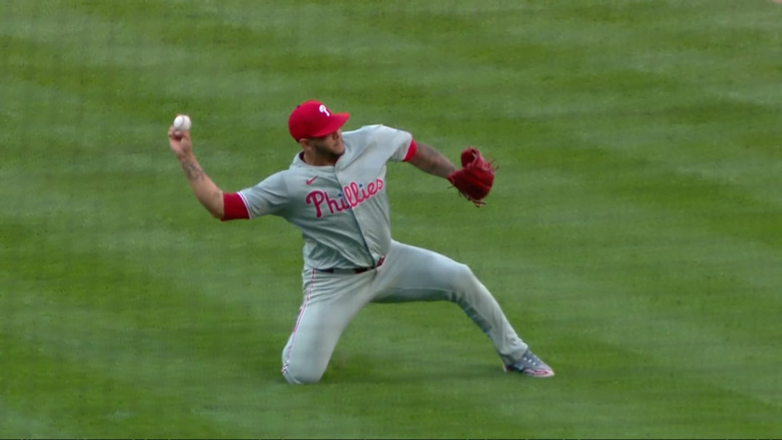 José Ruiz escapes jam in the 6th | 09/21/2024 | Philadelphia Phillies