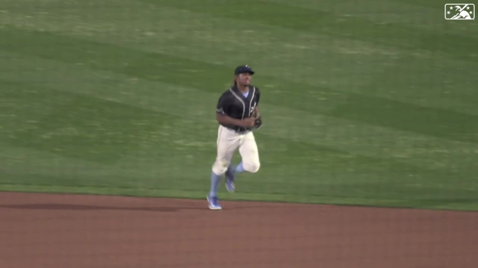 Christian Franklin makes a diving catch in center | 04/21/2023 | MLB.com