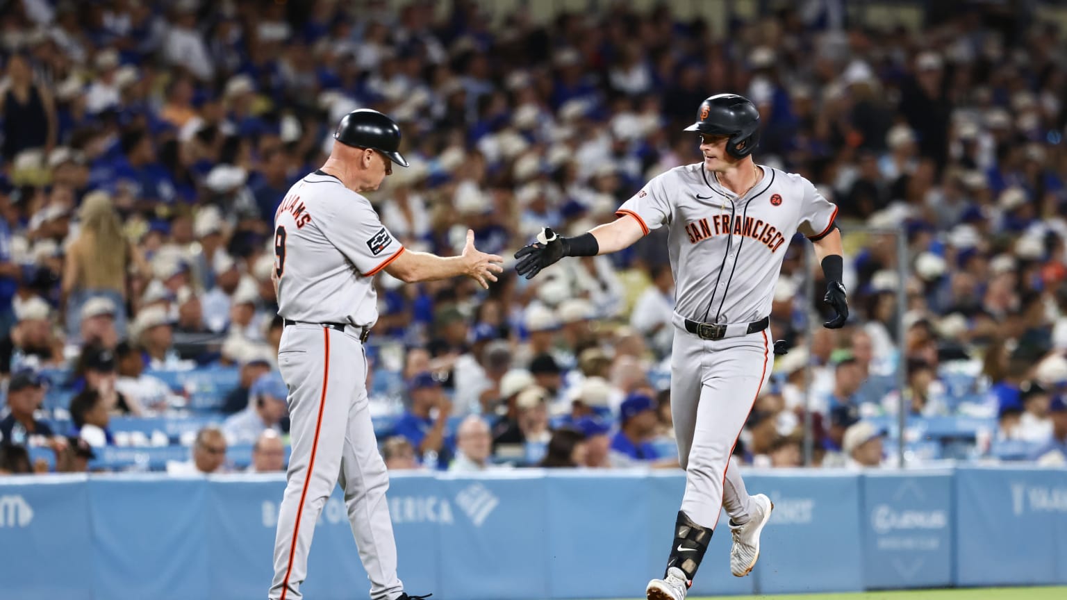 Tyler Fitzgerald lo empata con HR solitario en la 7ma | 22/07/2024 ...