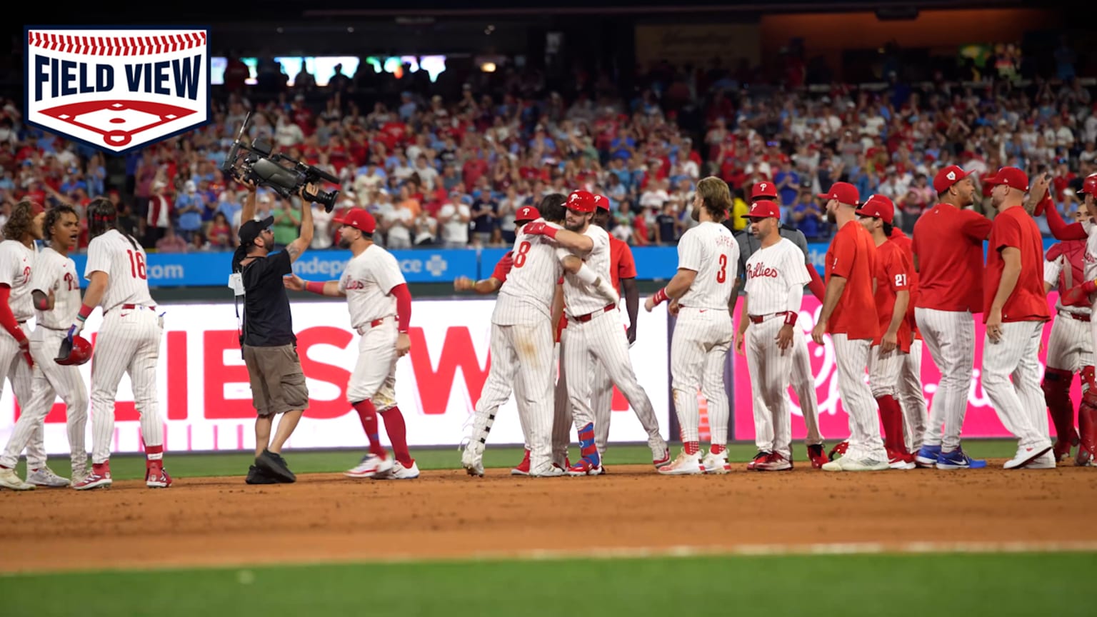 Field View: Nick Castellanos' walk-off double | 06/18/2024 | Philadelphia Phillies
