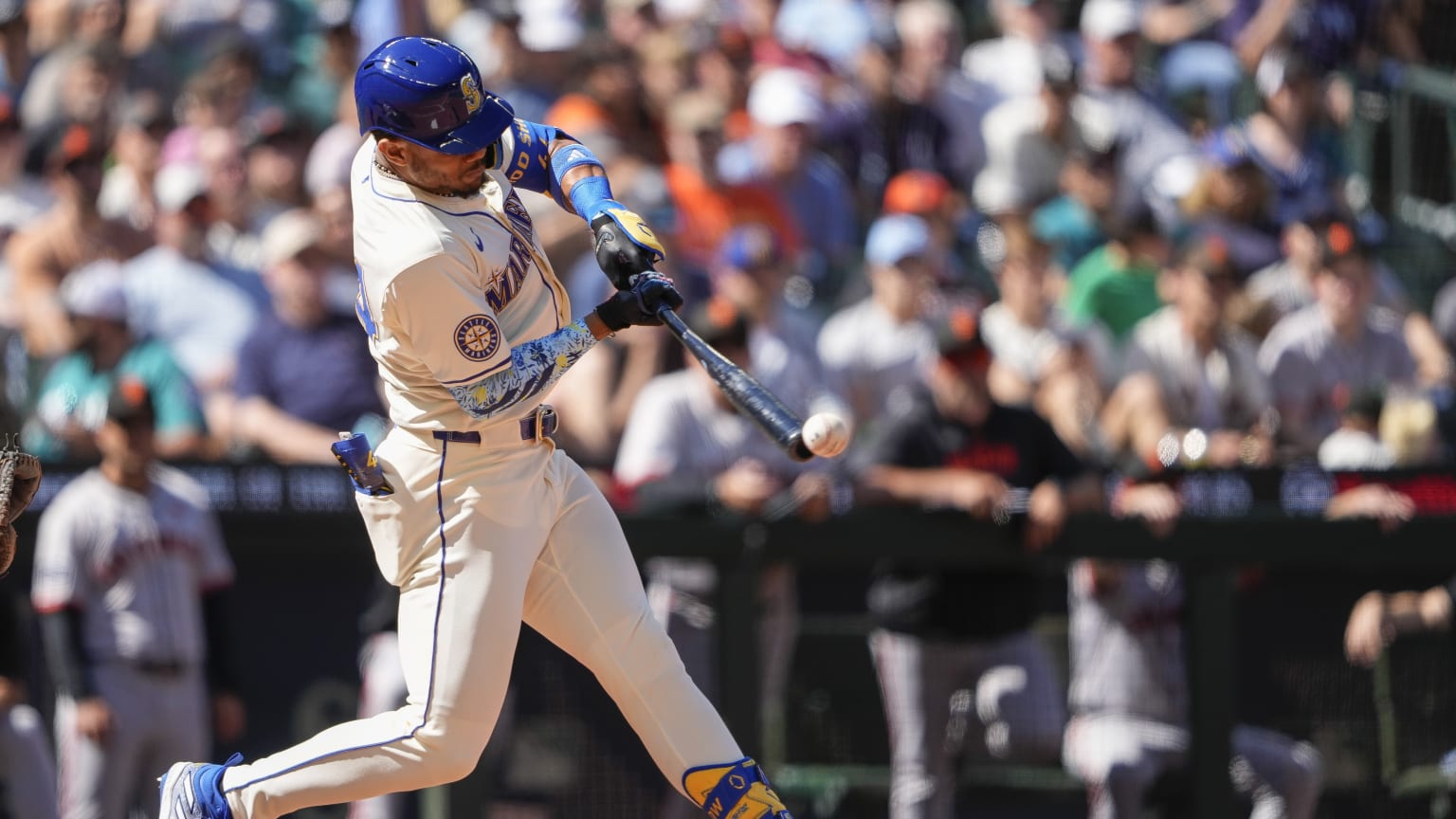 Mariners score on fielder's choice | 08/25/2024 | Seattle Mariners