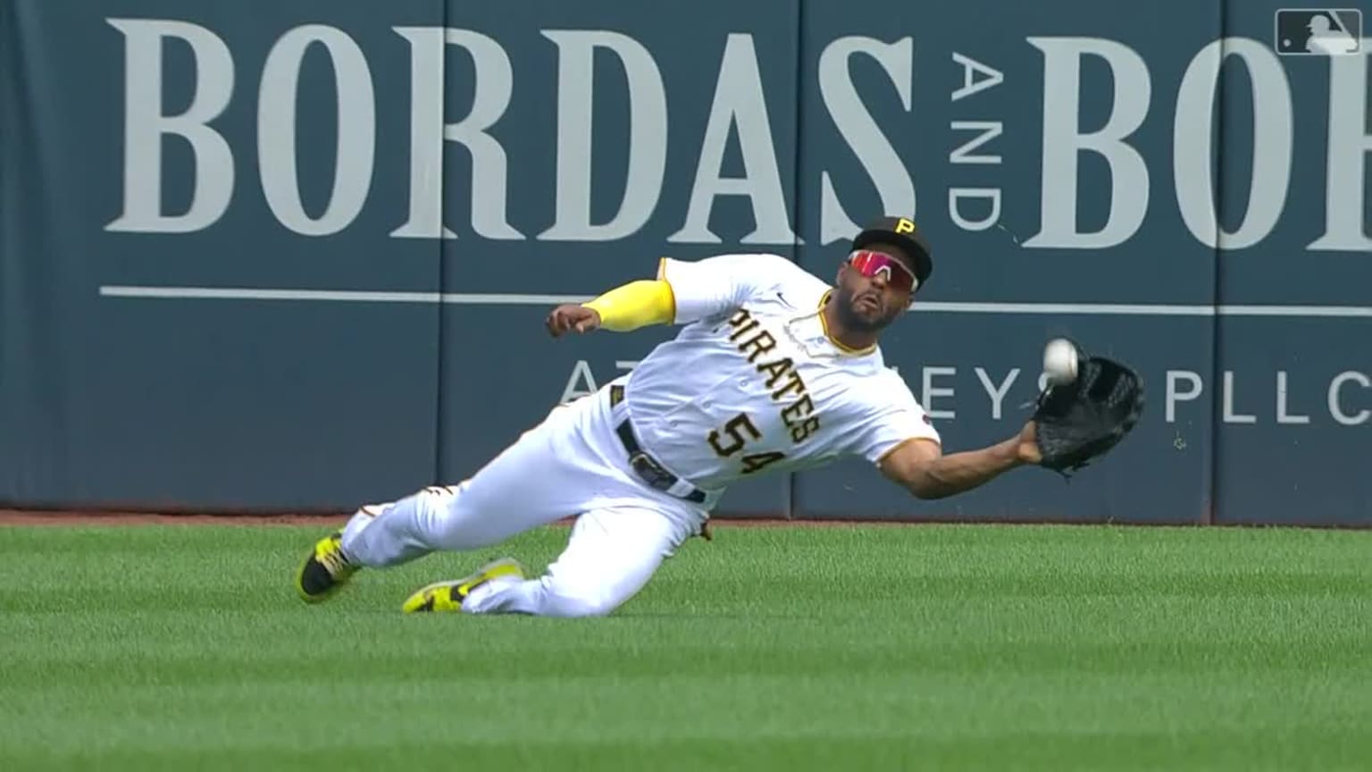 Josh Palacios slides to grab a curving fly ball | 08/10/2023 ...