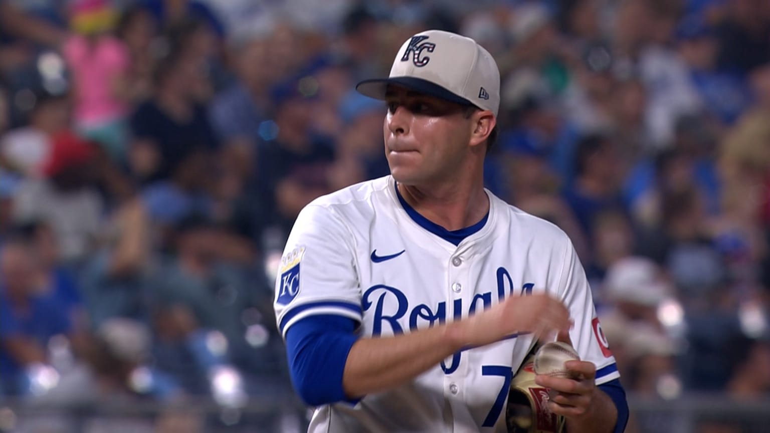 Sam Long escapes bases-loaded jam in the 9th | 07/04/2024 | Kansas City ...