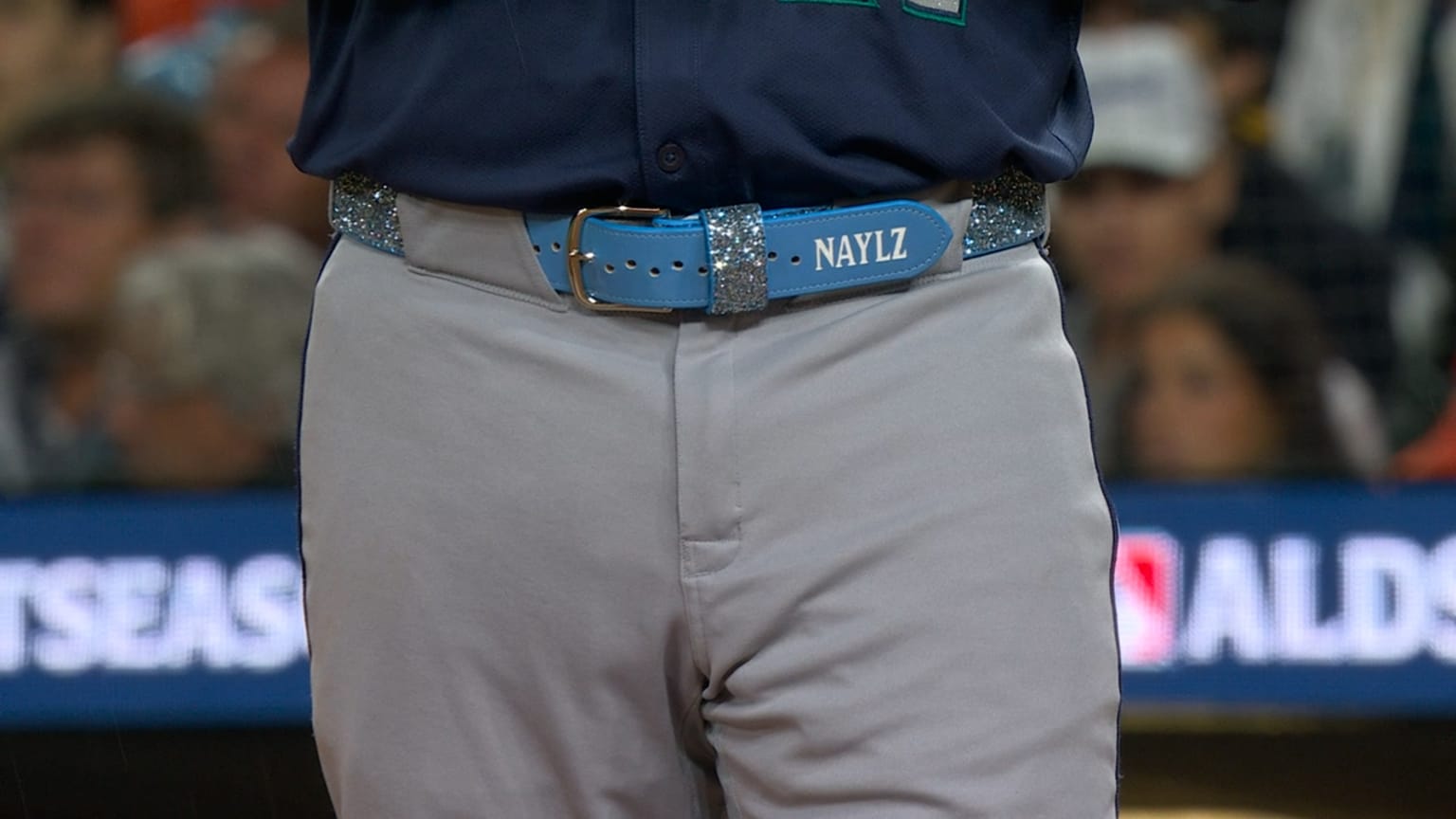 Josh Naylor rocks flashy blue belt | 10/07/2025 | MLB.com